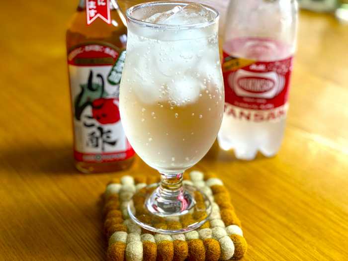 【りんご酢炭酸割り】美味しく飲んでゆるダイエットに挑戦！